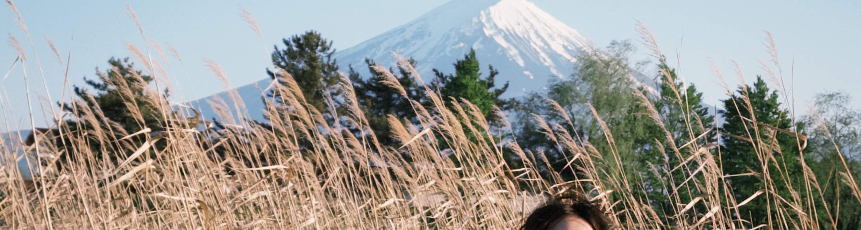 [Fuji Flower Viewing + Shopping or Hot Spring Tour] Arakurayama Park ...